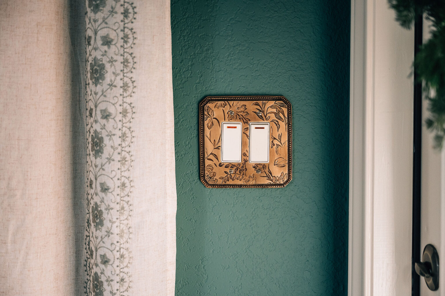 Charming Light Switch Covers: A Simple Bedroom Upgrade - Tandra Nicole
