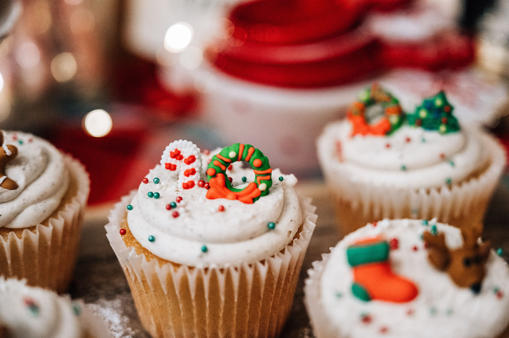 Magical Snow Globe Cupcakes: Easy No-Bake Tutorial - Tandra Nicole